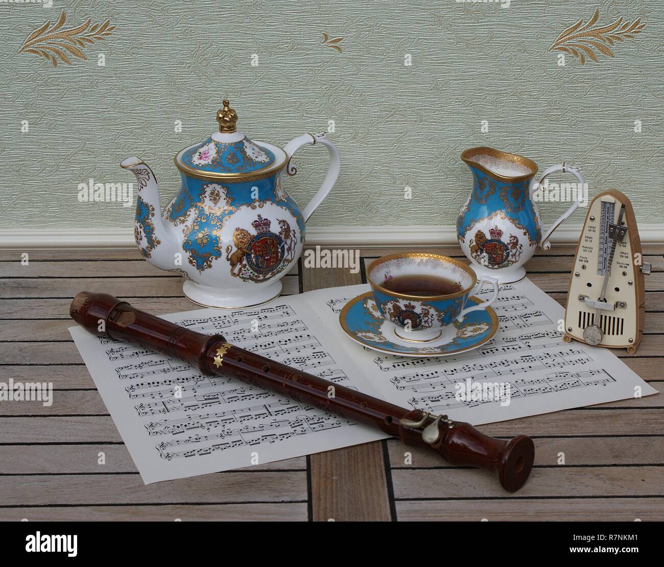English teacup with saucer, teapot and cream jug, fine bone china ...