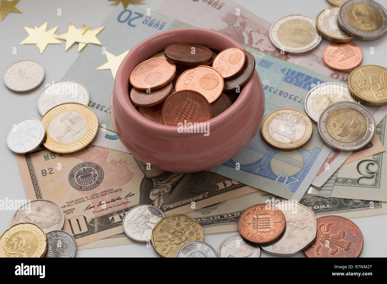 Money bowl hi-res stock photography and images - Alamy