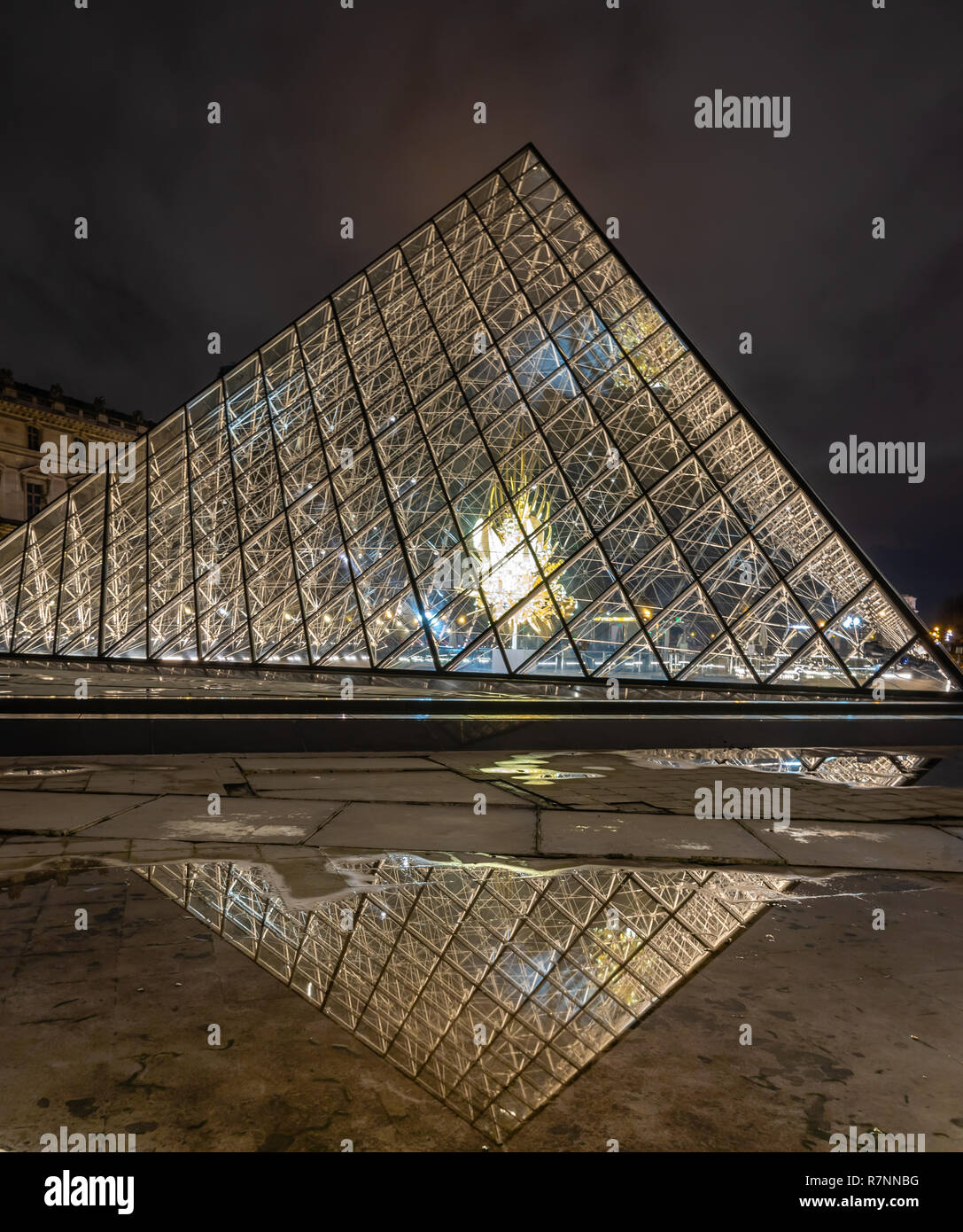 Louvre pyramid structure hi-res stock photography and images - Alamy