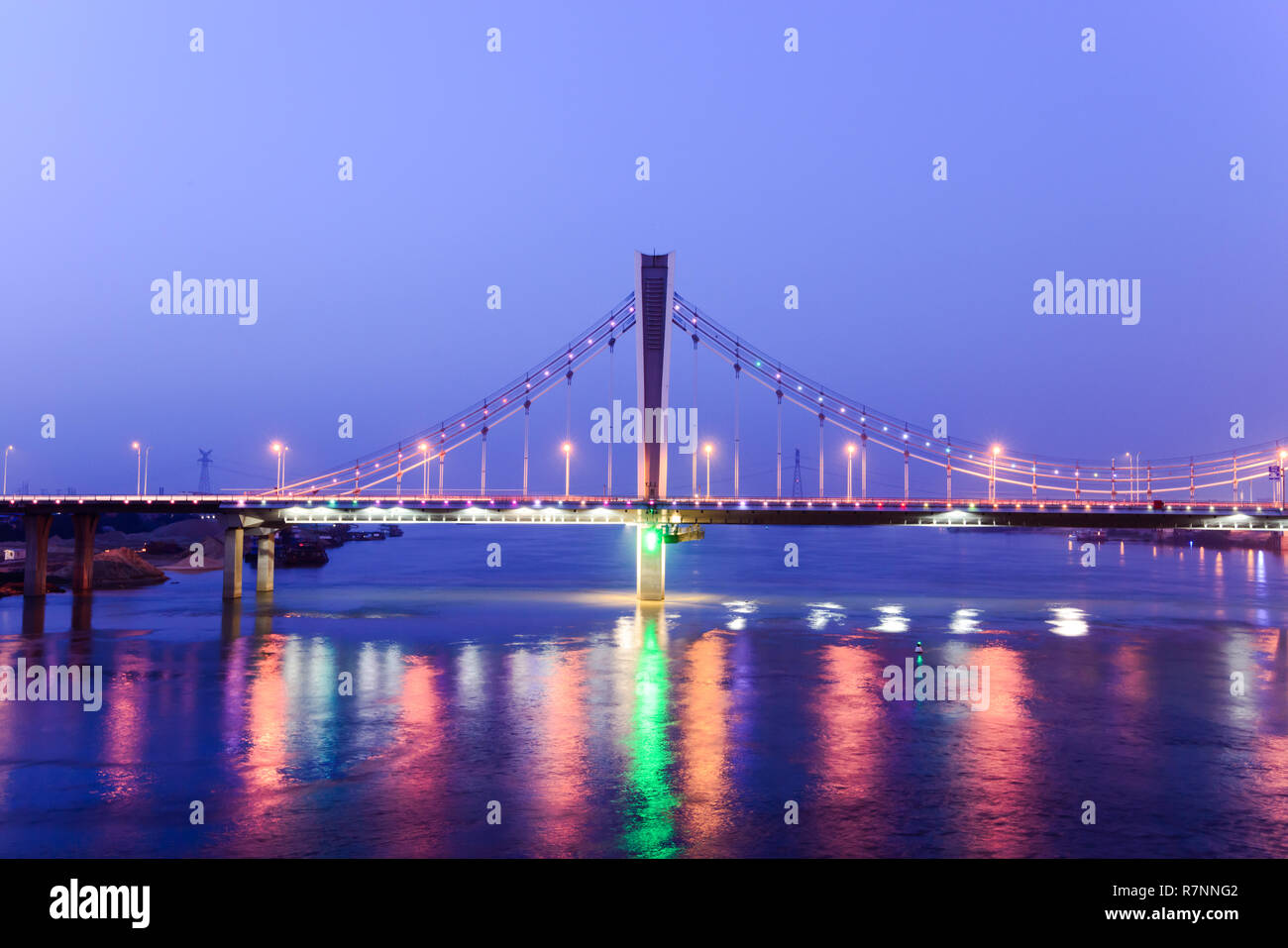 Beautiful bridge night modern curve hi-res stock photography and images ...