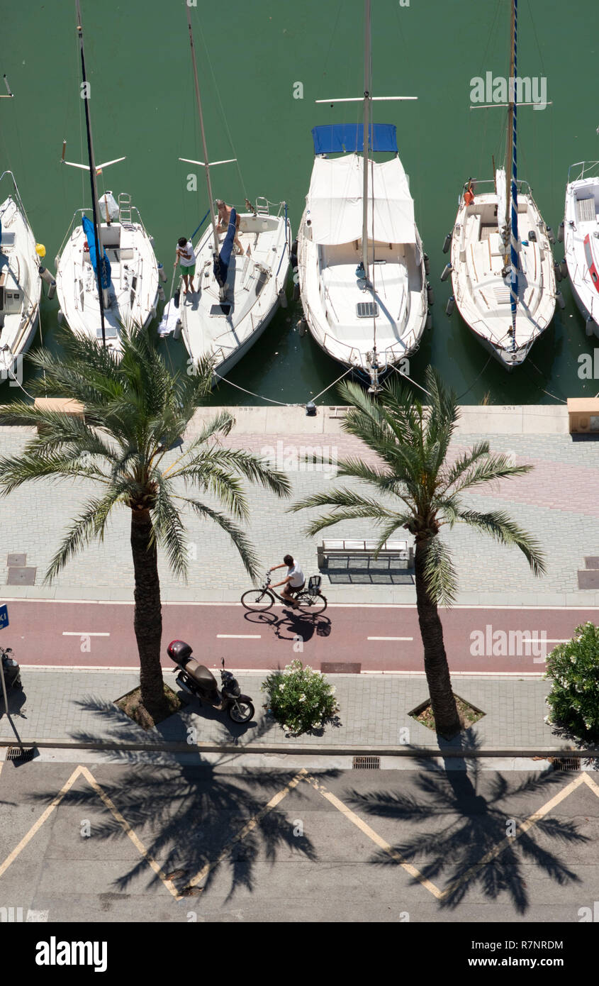 Cycle de promenade hi-res stock photography and images - Alamy