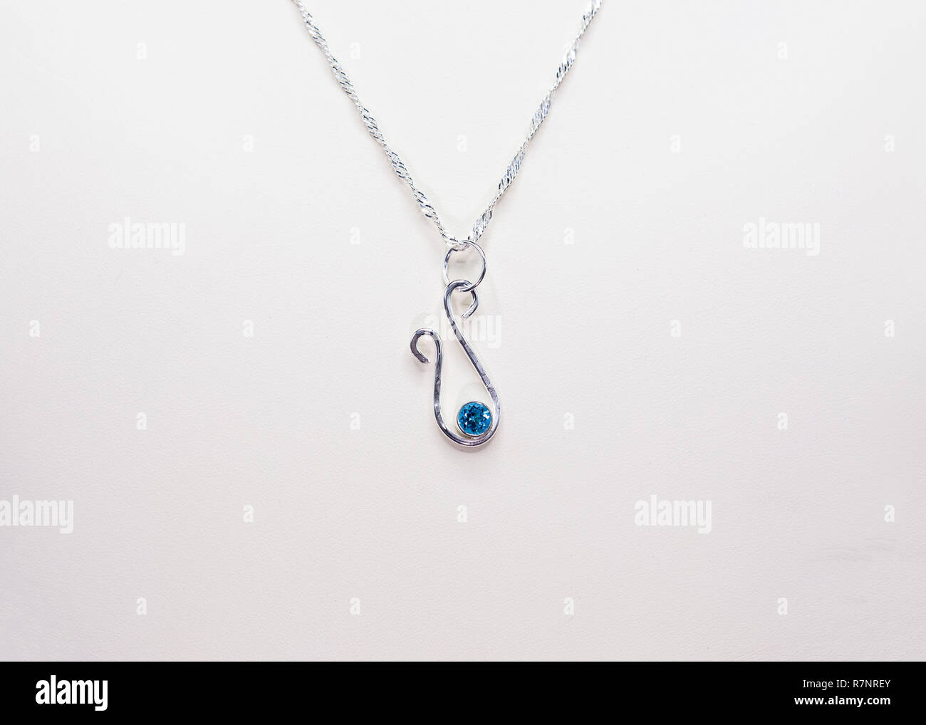 Blue gem stone hi-res stock photography and images - Alamy