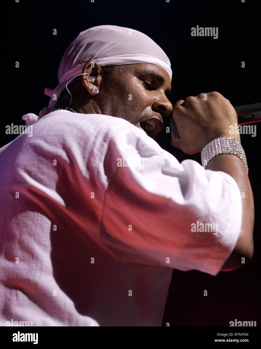 Sylvester james singer hi-res stock photography and images - Alamy