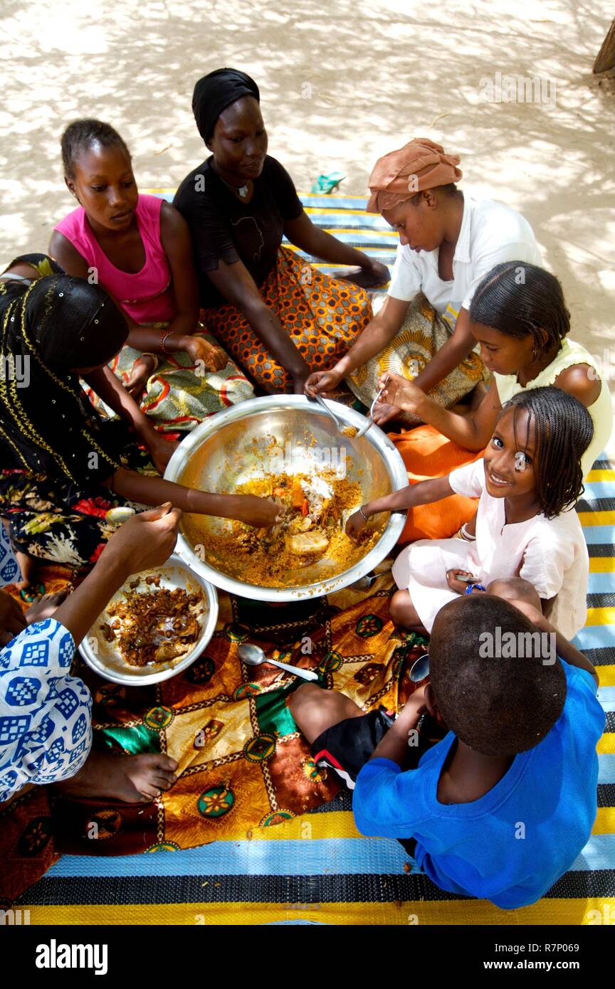 Senegal, lunch in a village peuhl Stock Photo - Alamy