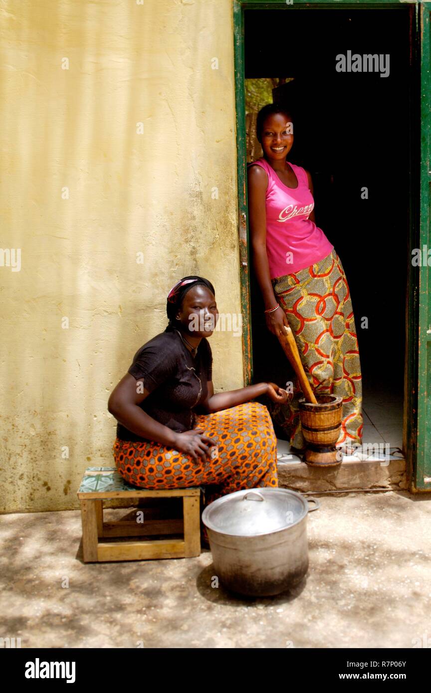Senegal, preparation of thiep bou dien (rice with fish) in a Peuhl ...