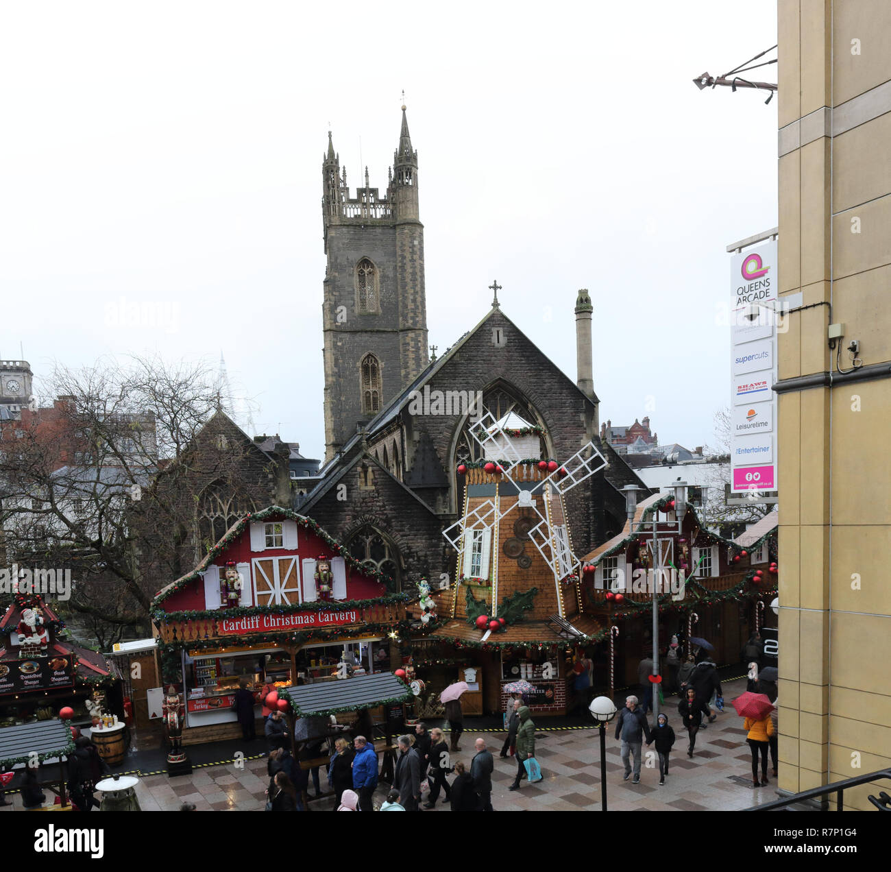 People going shopping to the Christmas Markets in the pedestrian ...