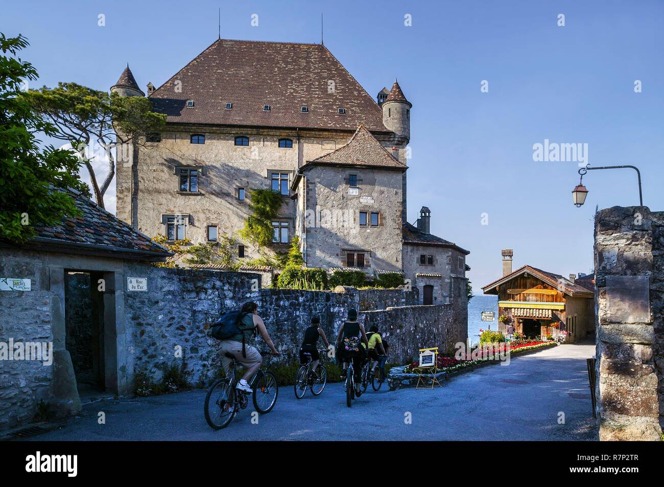 France, Haute Savoie, Yvoire, labelled Les Plus Beaux Villages de ...