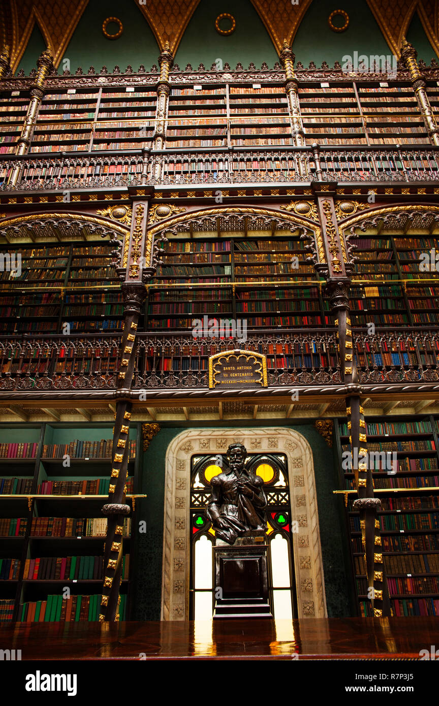 Portuguese Reading Cabinet of Rio de Janeiro, one of the most beautiful ...