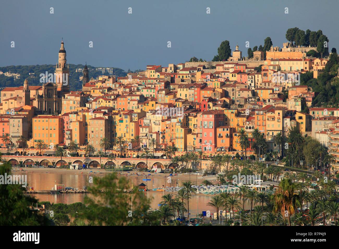 Bay garavan hi-res stock photography and images - Alamy