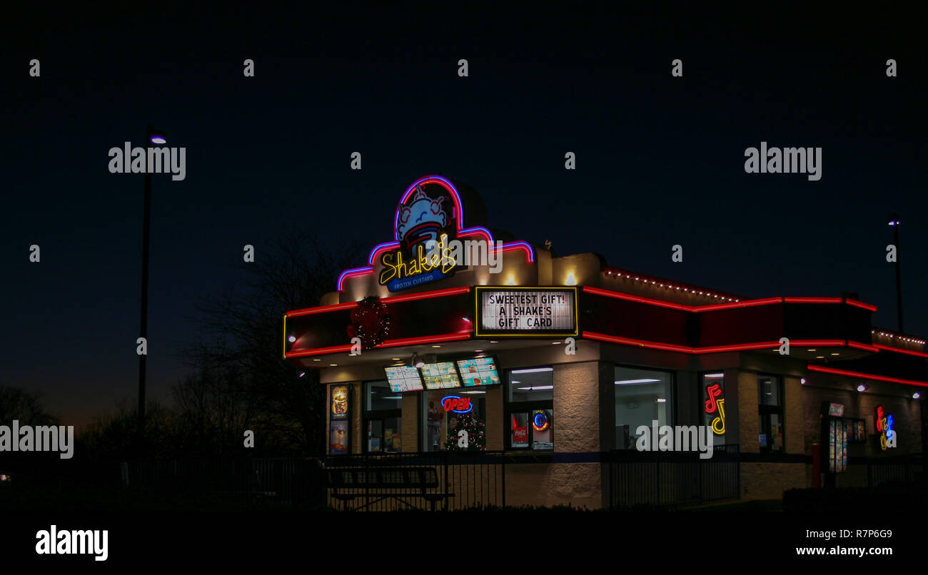 Minimalhunter hi-res stock photography and images - Alamy