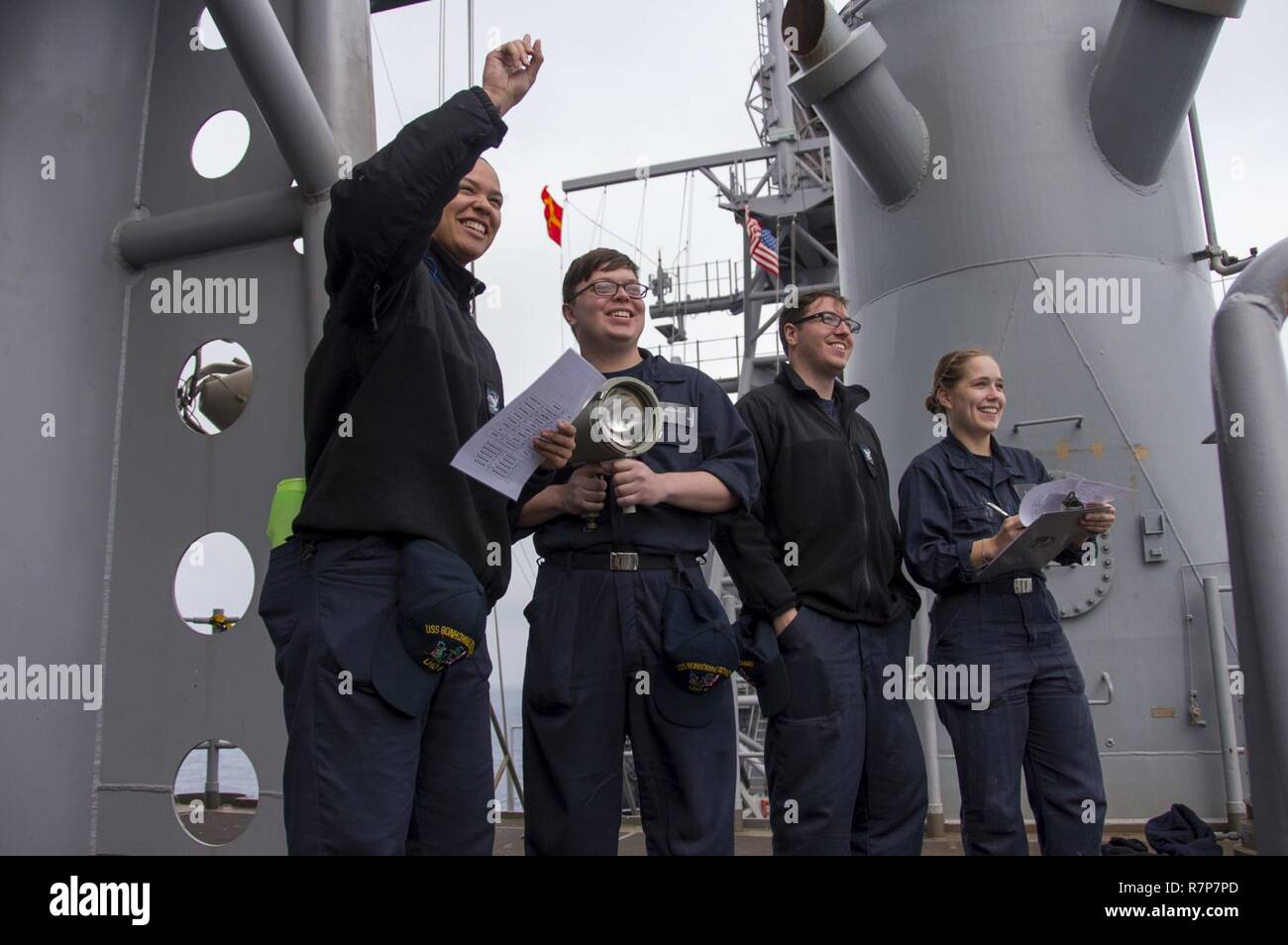 EAST CHINA SEA (March 30, 2017) Quartermasters use flashing-light Morse ...