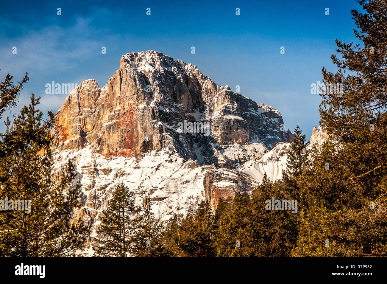 Winter view of Croda Rossa d'Ampezzo, Dolomites, Veneto, Italy Stock ...