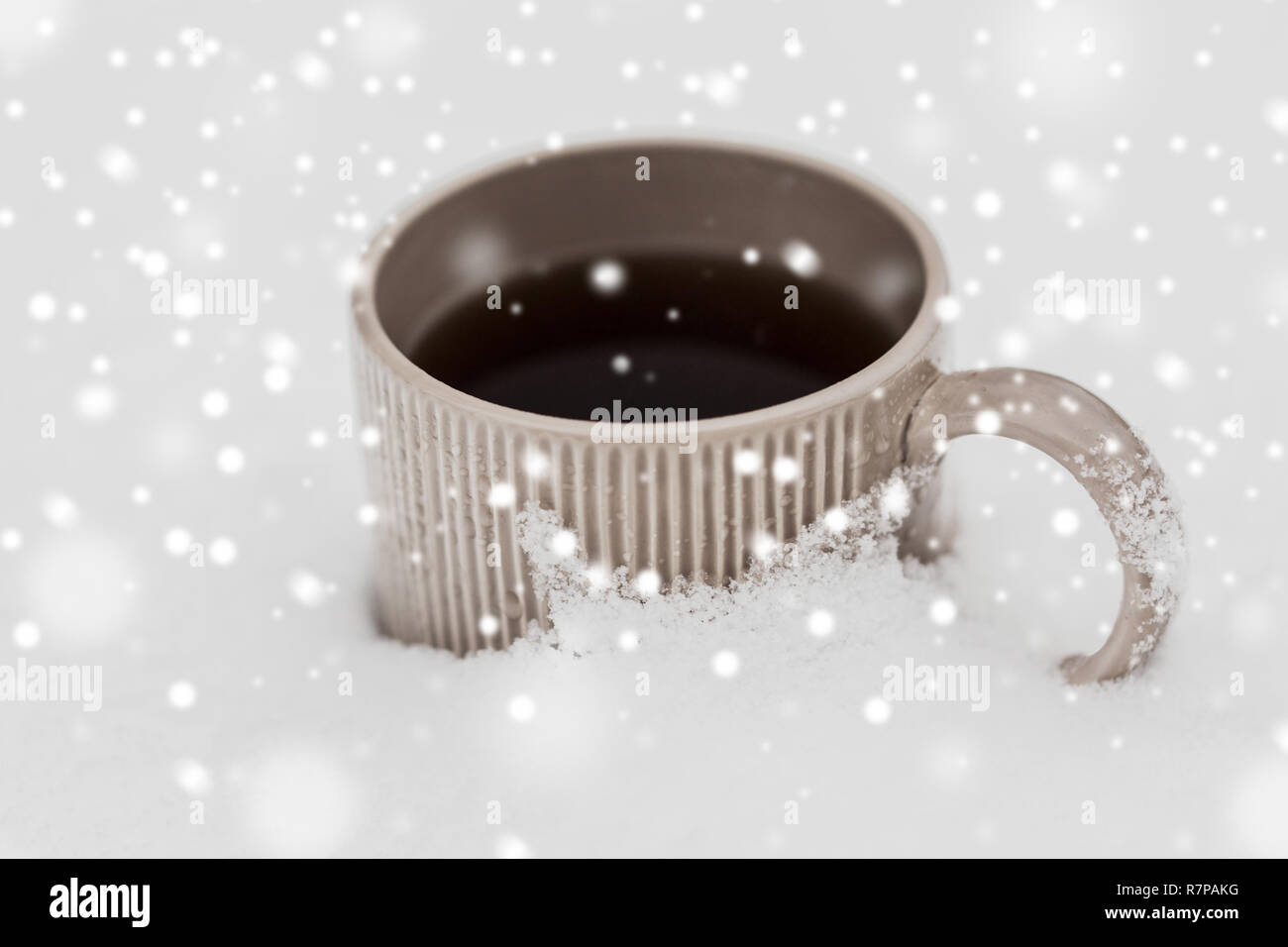 Coffee and snow hi-res stock photography and images - Alamy