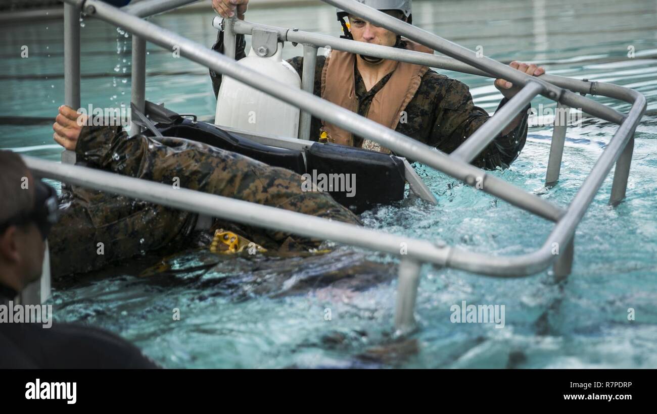 MARINE CORPS BASE CAMP PENDLETON, Calif. – Marines with the 15th Marine ...