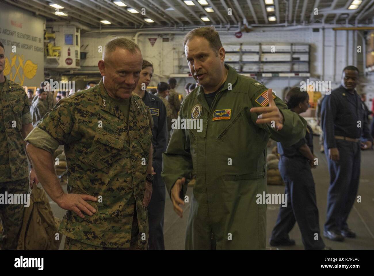 Lt Gen Larry Nicholson Stock Photos & Lt Gen Larry Nicholson Stock ...