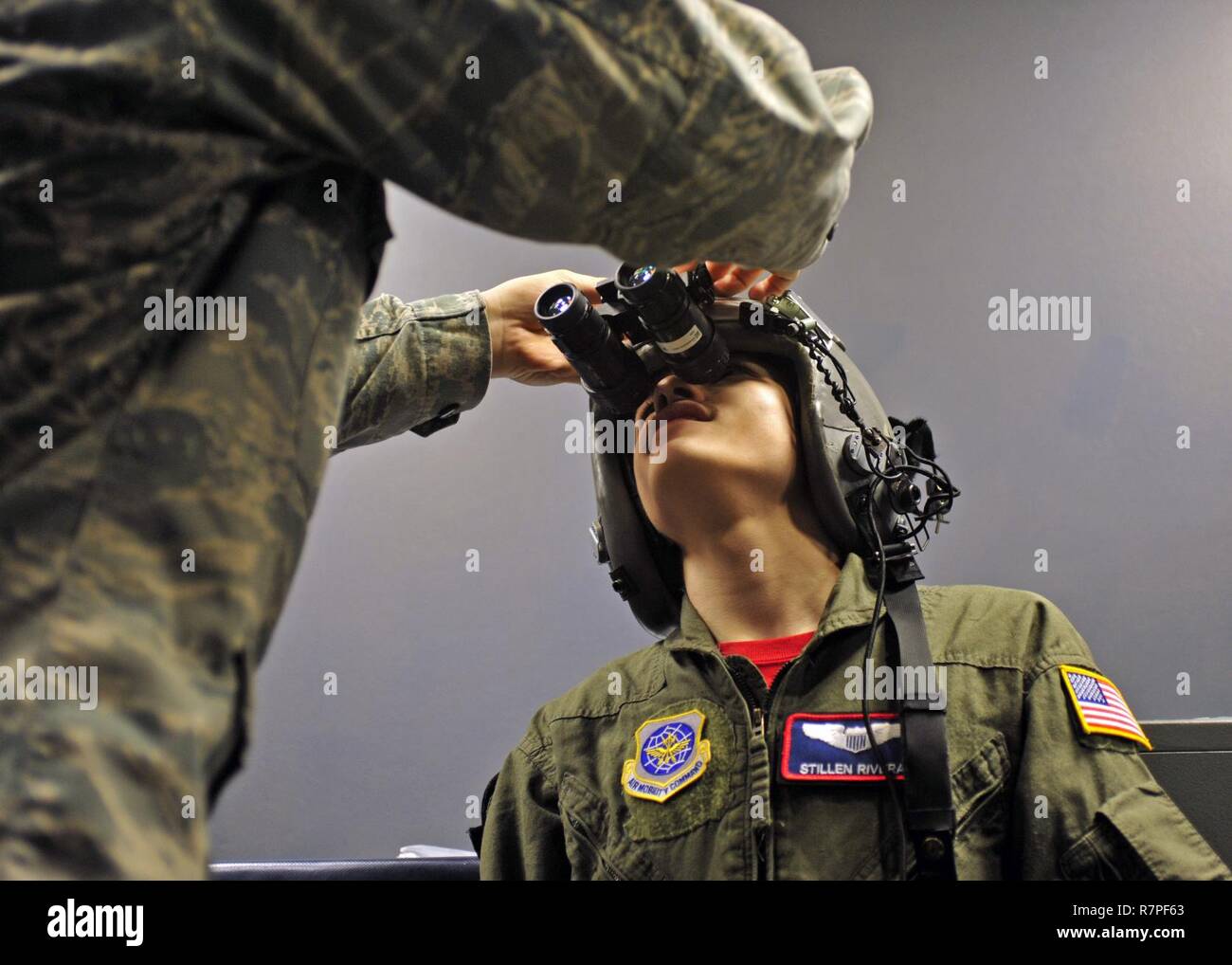 Night vision goggles pilot hi-res stock photography and images - Alamy