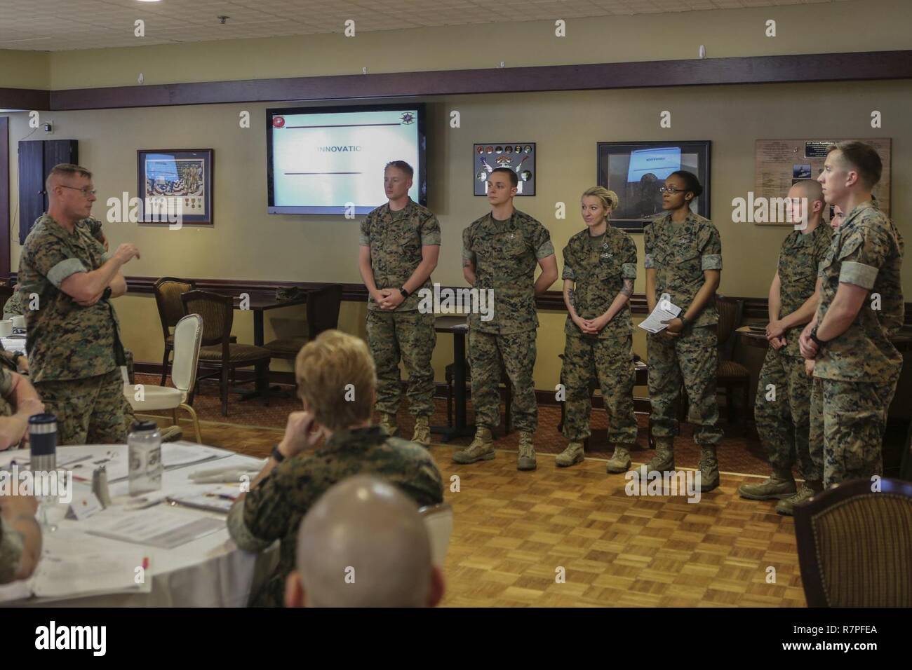 Commanders huddle hi-res stock photography and images - Alamy