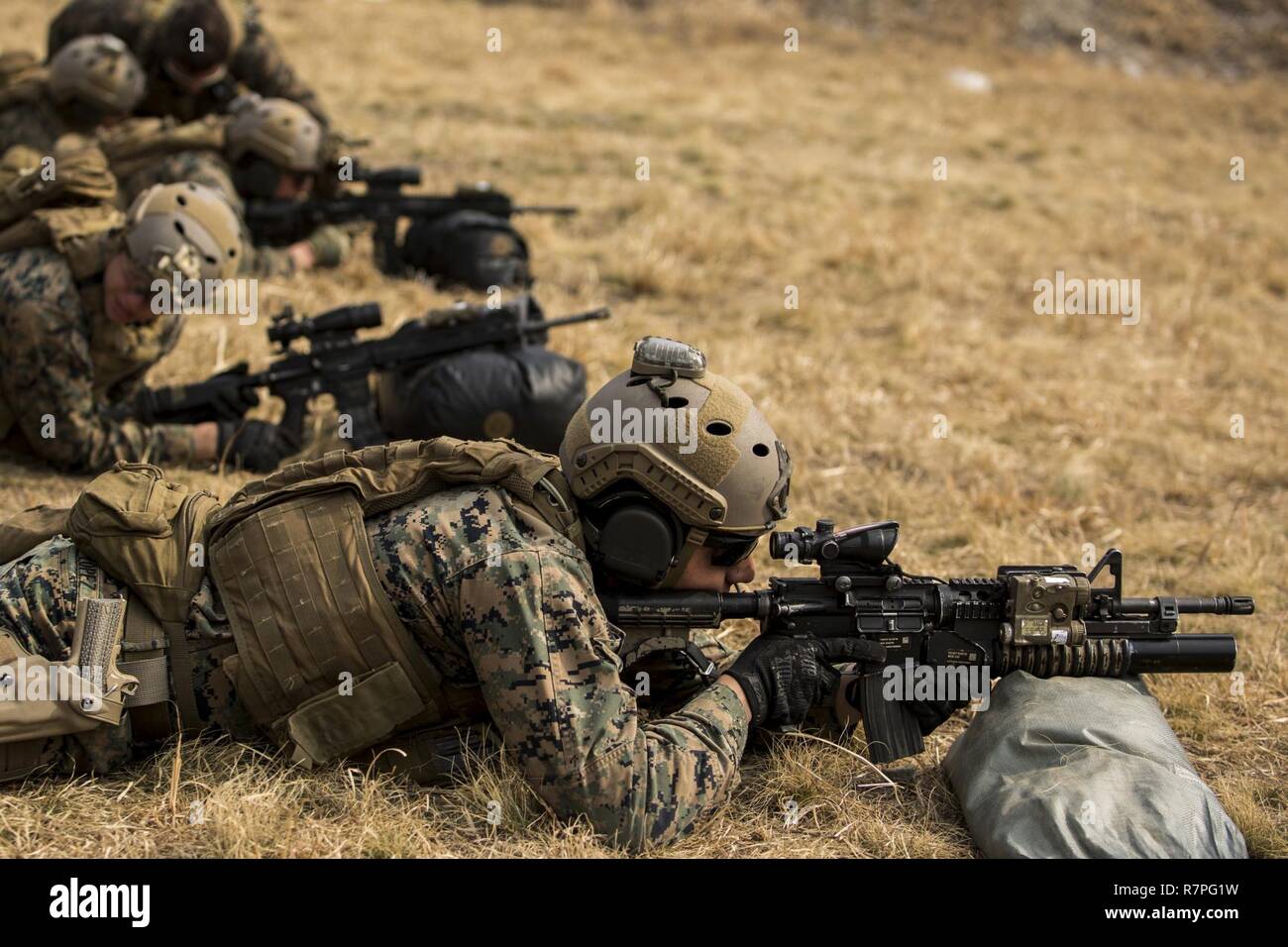 U.S. Marines with 3D Reconnaissance Battalion, 3D Marine Division, III ...