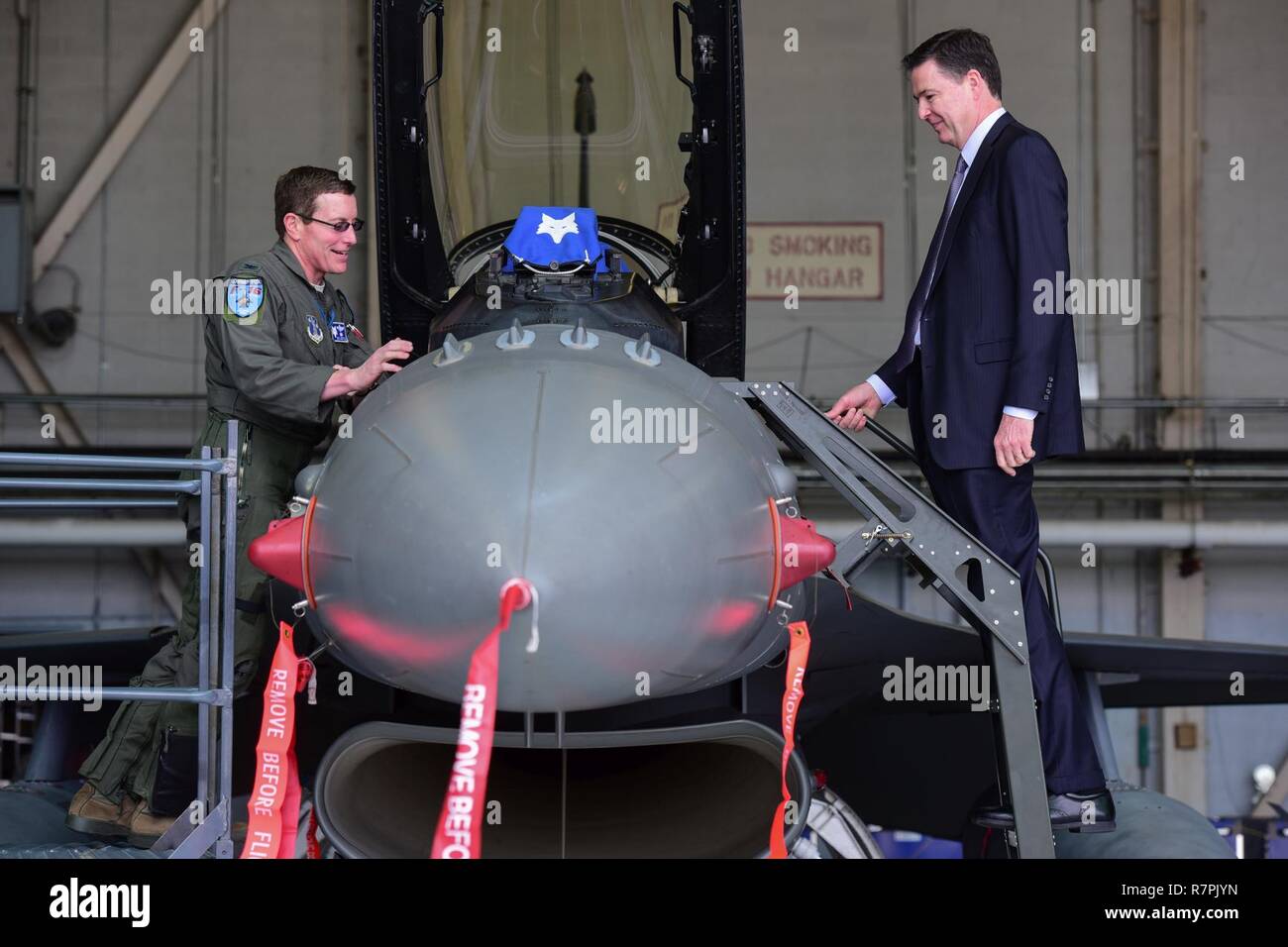 Fbi guards hi-res stock photography and images - Alamy