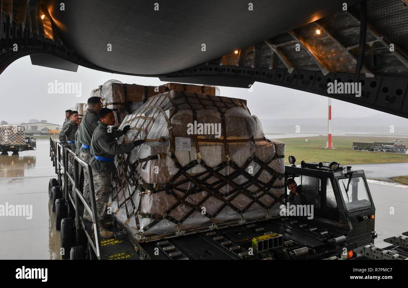 Ramstein air base germany pallets hi-res stock photography and images ...