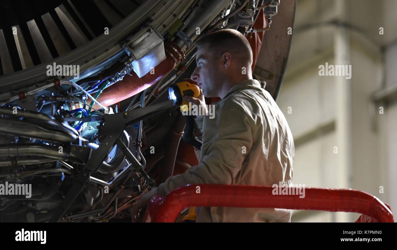 514th maintenance squadron hi-res stock photography and images - Alamy