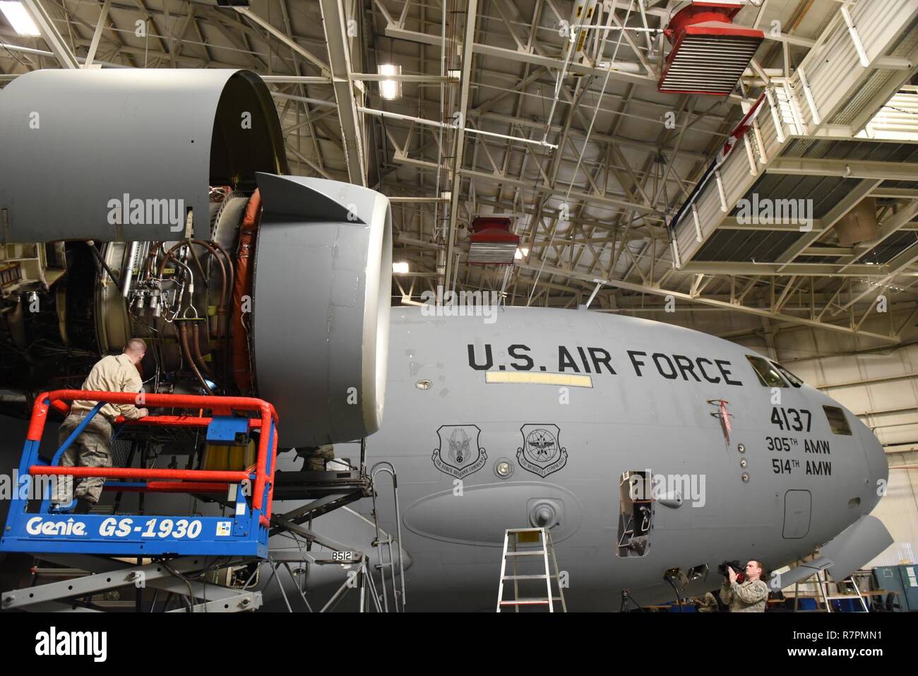 305th mxs hi-res stock photography and images - Alamy