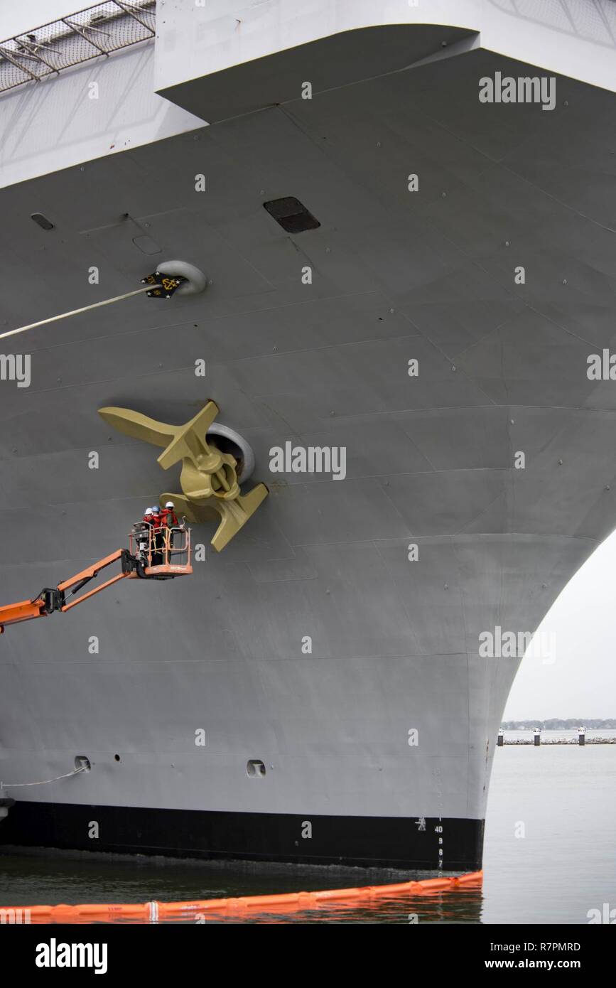 Aircraft carrier anchor gold hi-res stock photography and images - Alamy