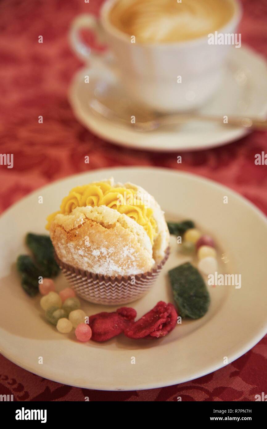 Genoa pastry hi-res stock photography and images - Alamy