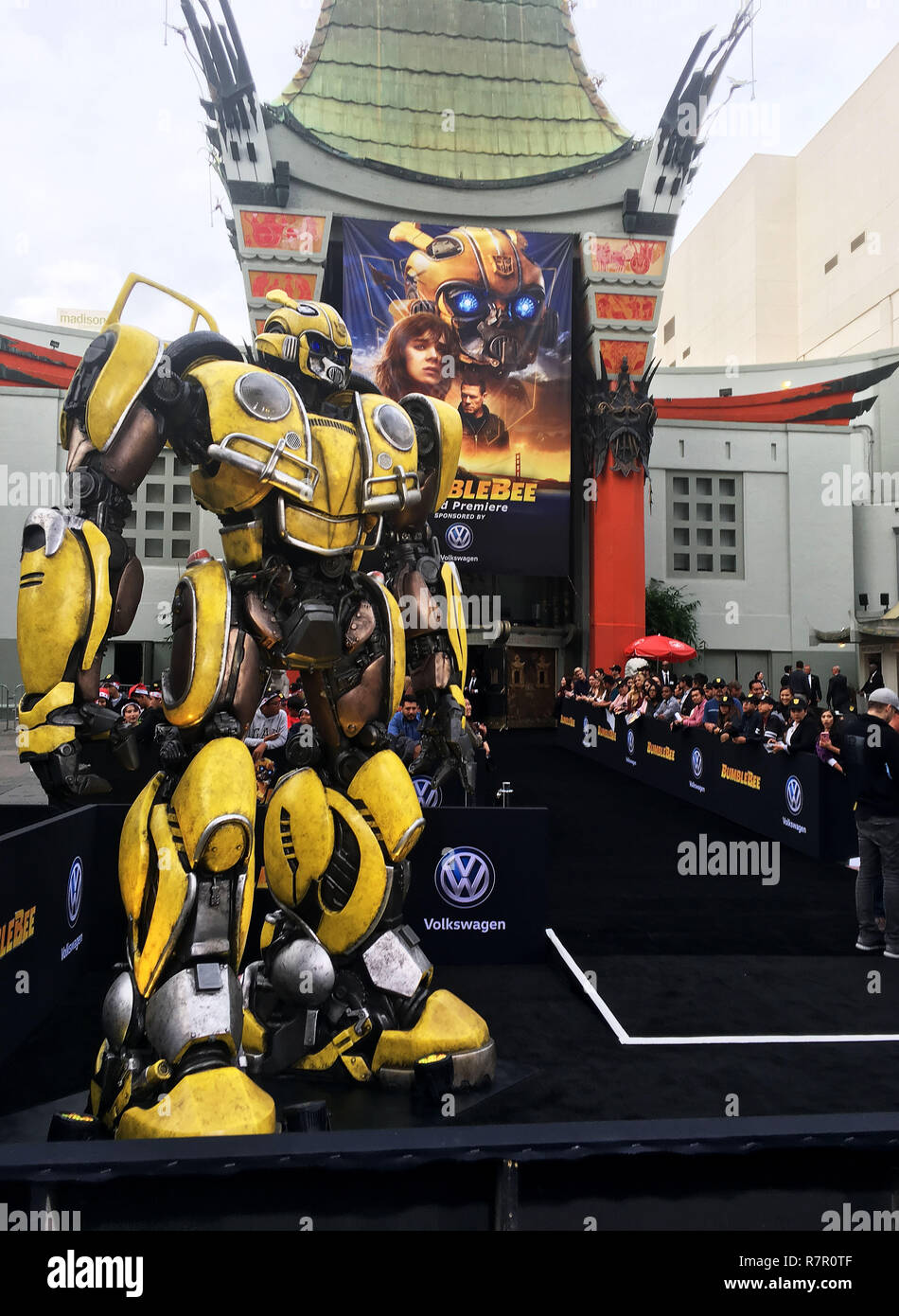 Bumblebee transformer transformers hi-res stock photography and images ...