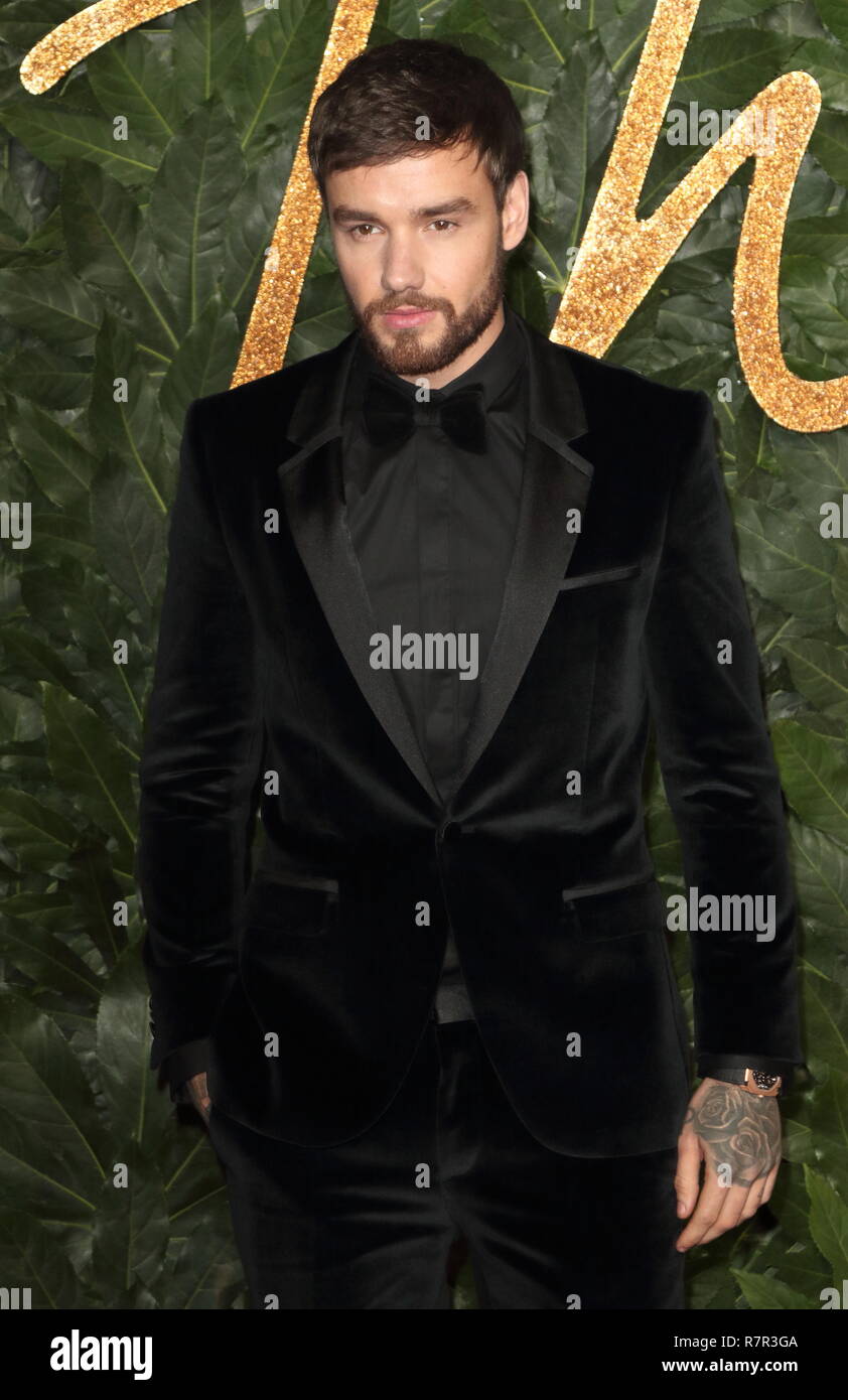 London, UK. 10th Dec, 2018. Liam Payne seen on the red carpet during ...