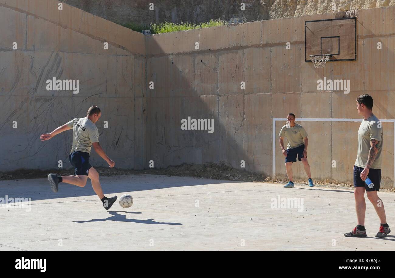 4th battalion the royal regiment of scotland 4 scots hi-res stock ...