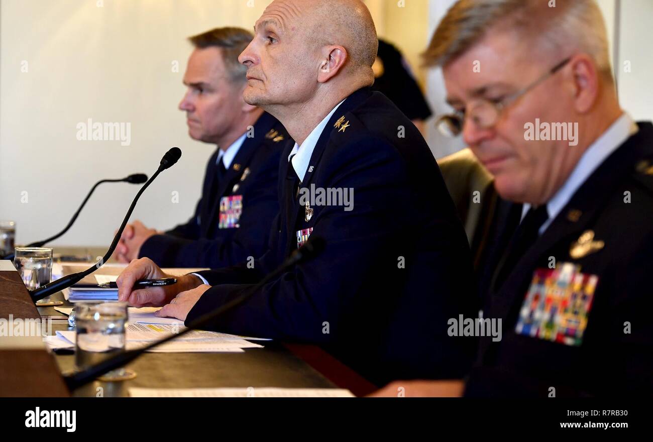 Lt gen jerry harris hi-res stock photography and images - Alamy