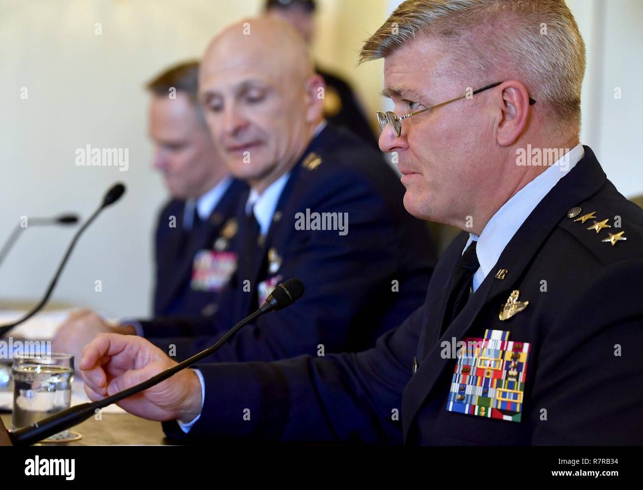 Lt gen arnold bunch hi-res stock photography and images - Alamy