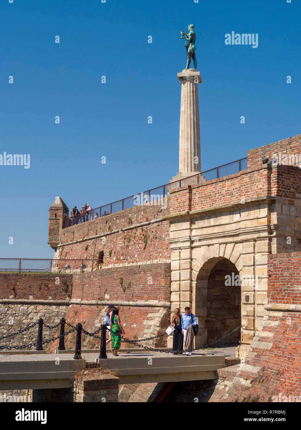 Kings Gate, Statue of the Victor Pobednik in the fortress Kalemegdan ...