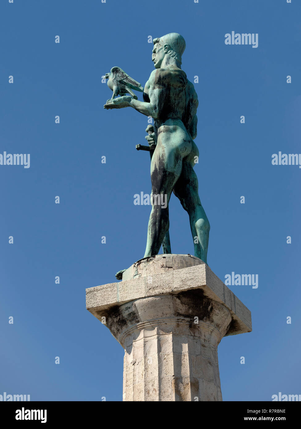 Statue of the pobednik hi-res stock photography and images - Alamy