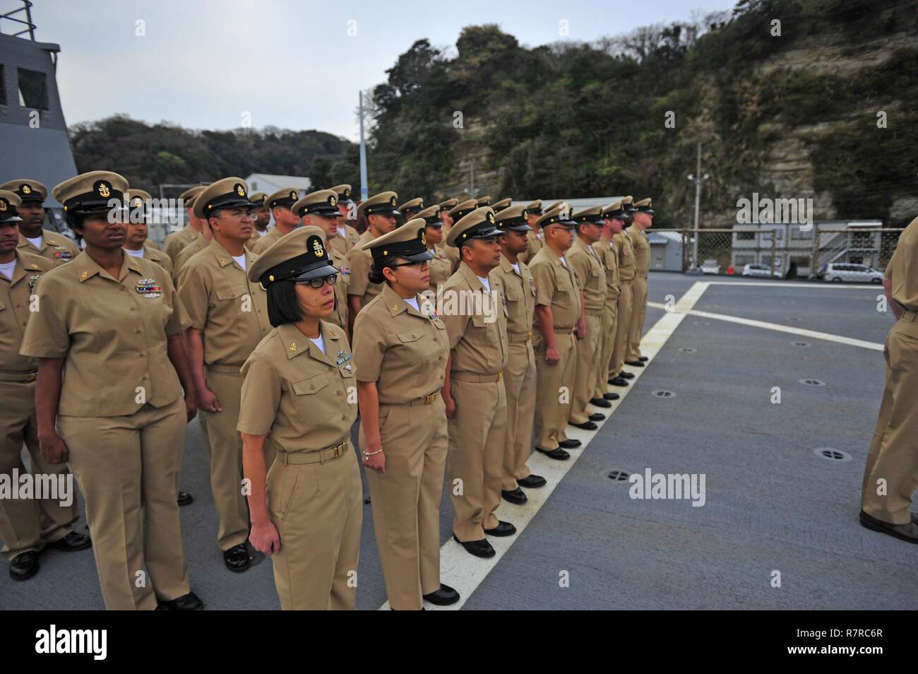 Uk army officers mess hi-res stock photography and images - Alamy