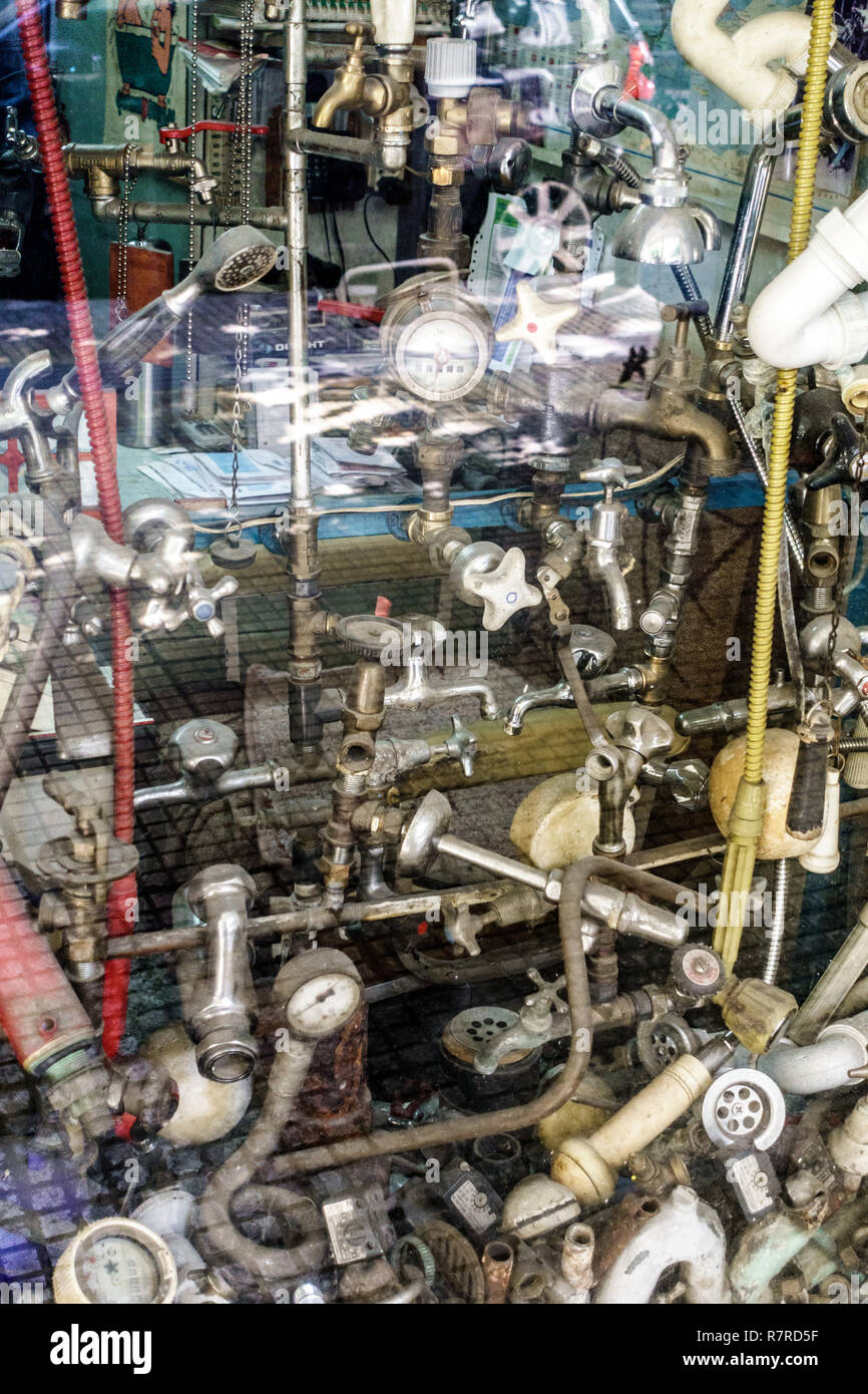 Tube scrap hi-res stock photography and images - Alamy