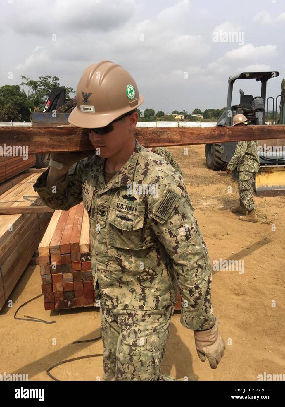 Douala construction building hi-res stock photography and images - Alamy