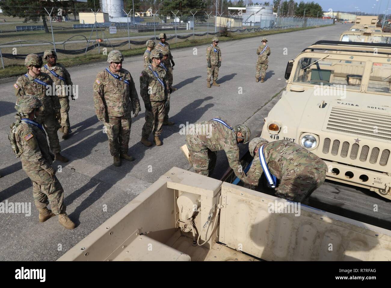Soldiers of 3rd Armored Brigade Combat Team, 4th Infantry Division ...