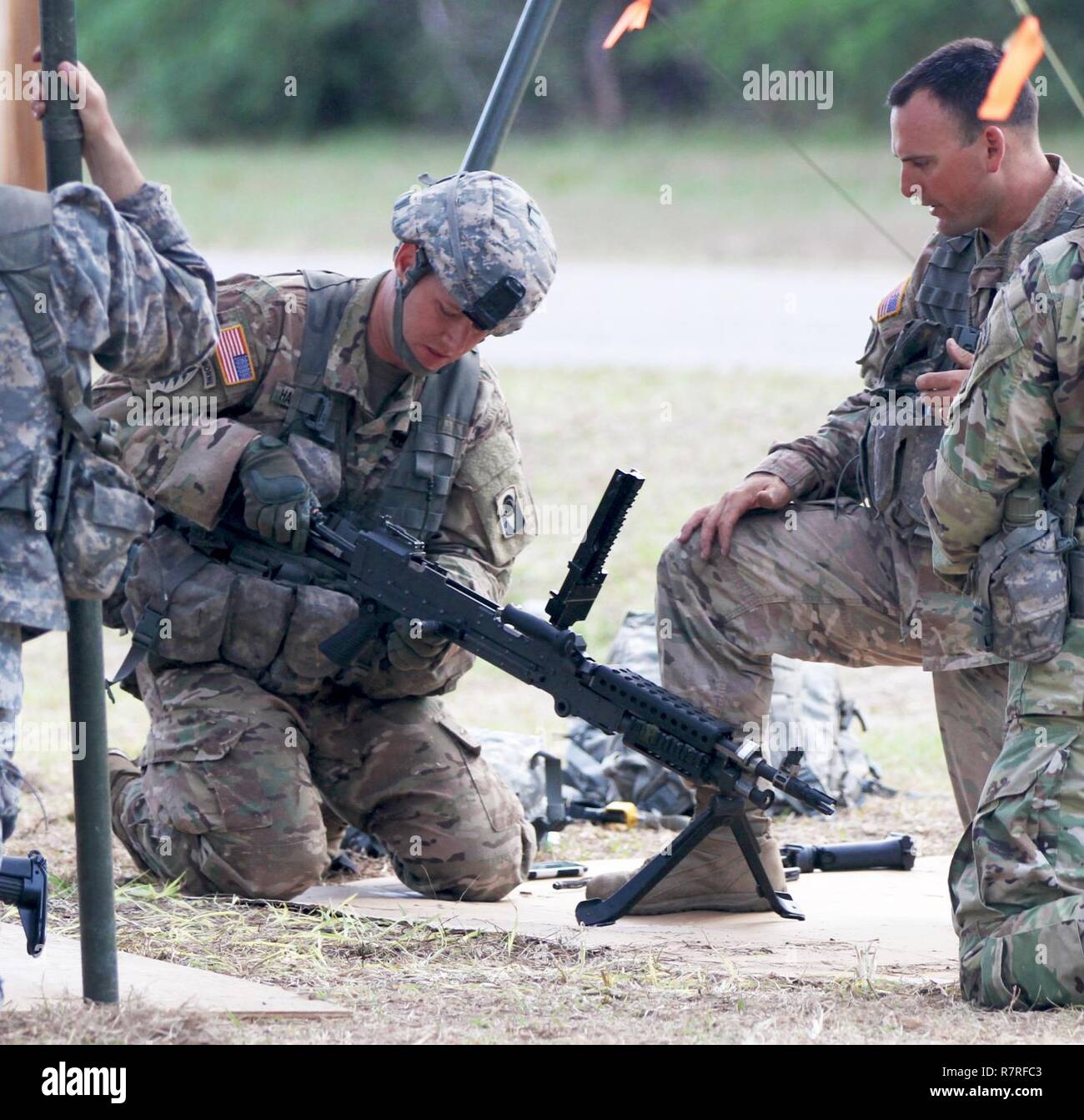 A Florida National Guard Soldier with the 2nd Battalion, 124th Infantry ...