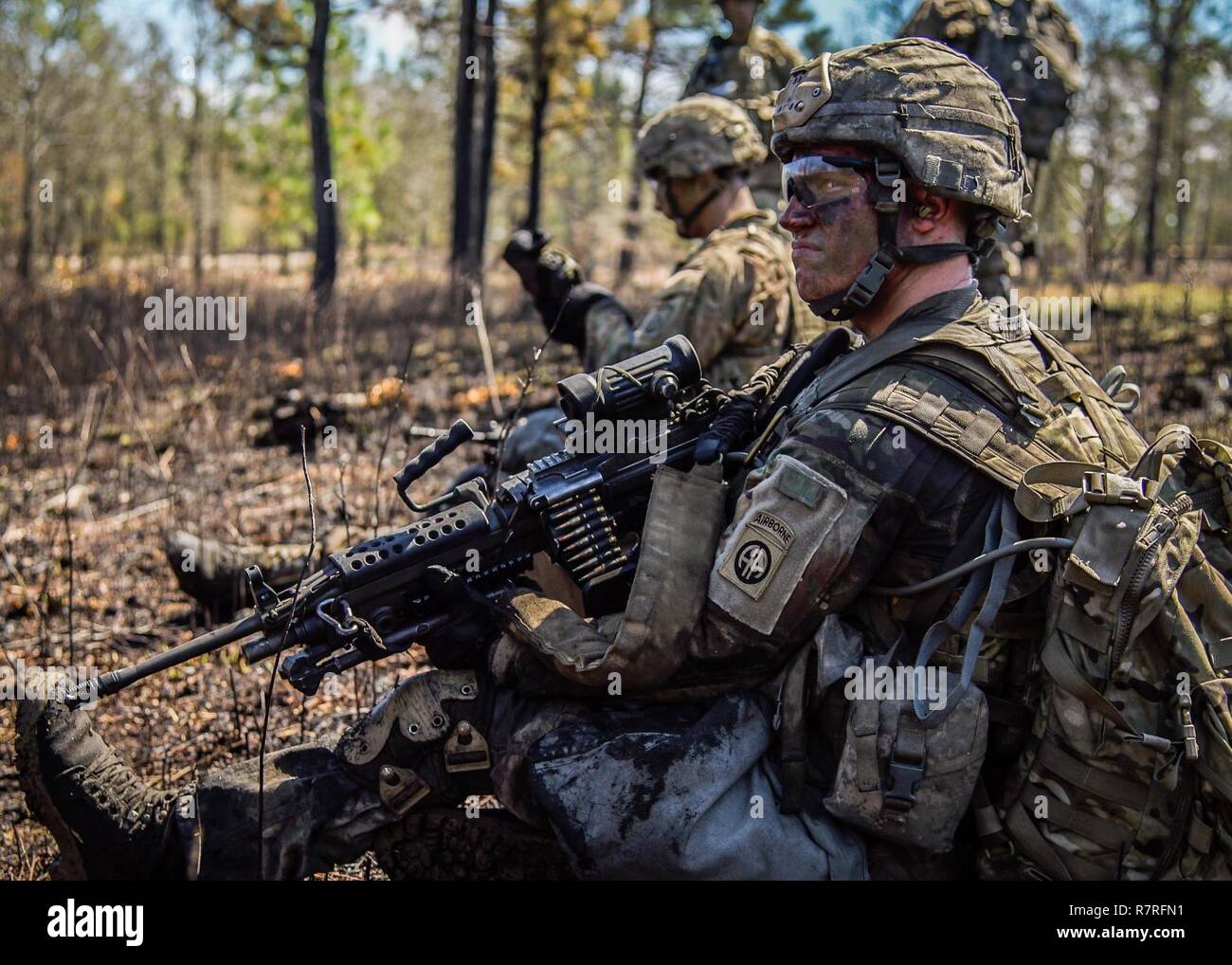 Soldier 82nd airborne division provides hi-res stock photography and ...