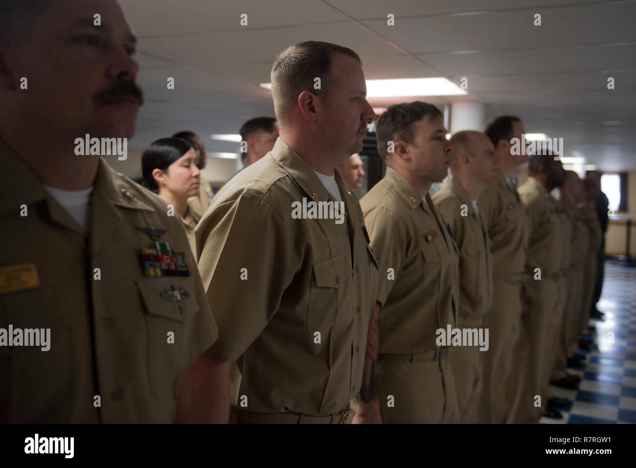 Submarine berthing hi-res stock photography and images - Alamy