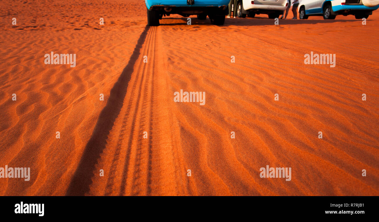 closeup of car track in the desert sand Stock Photo - Alamy