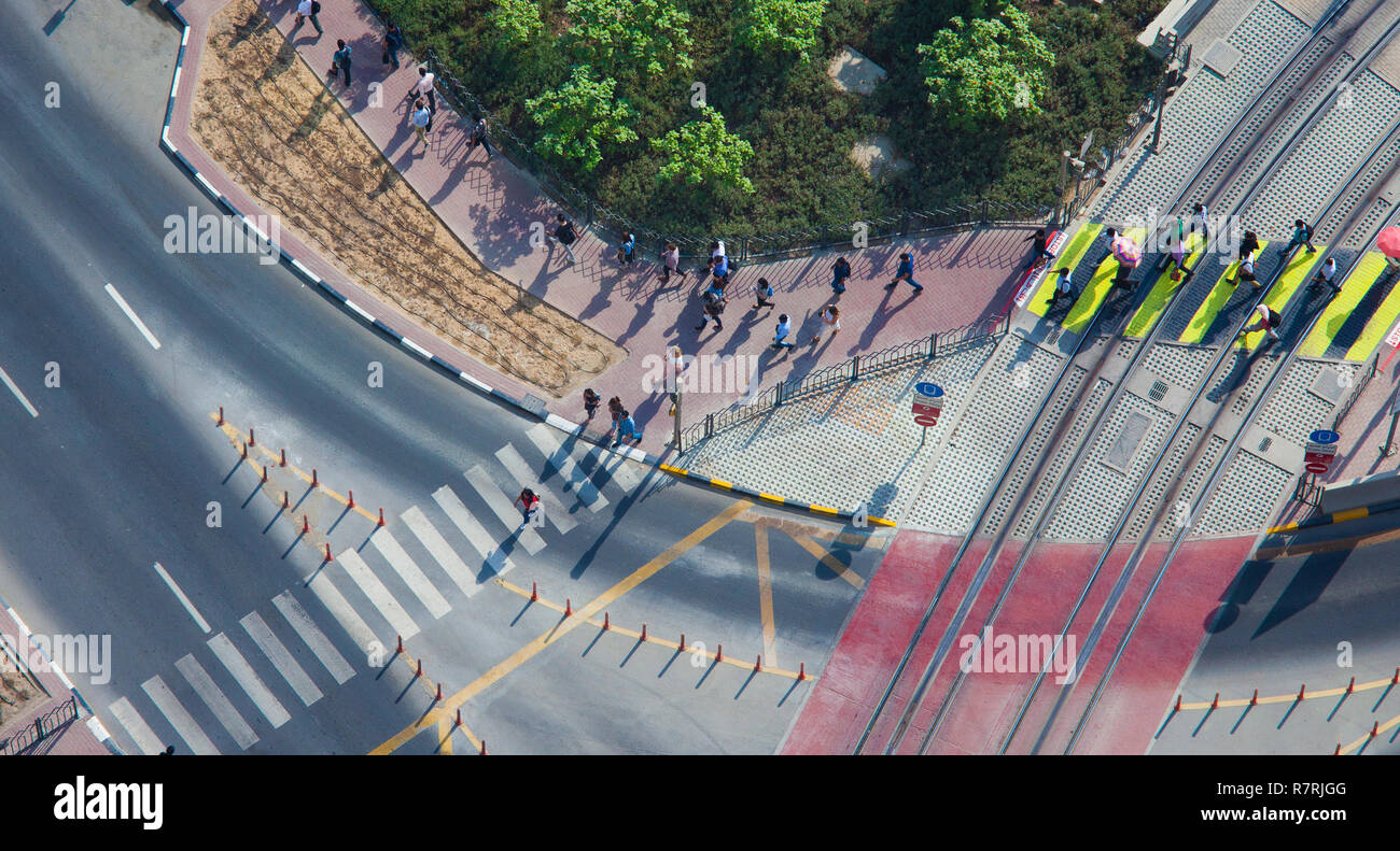 people crossing the road on zebra, city center of Dubai Stock Photo - Alamy