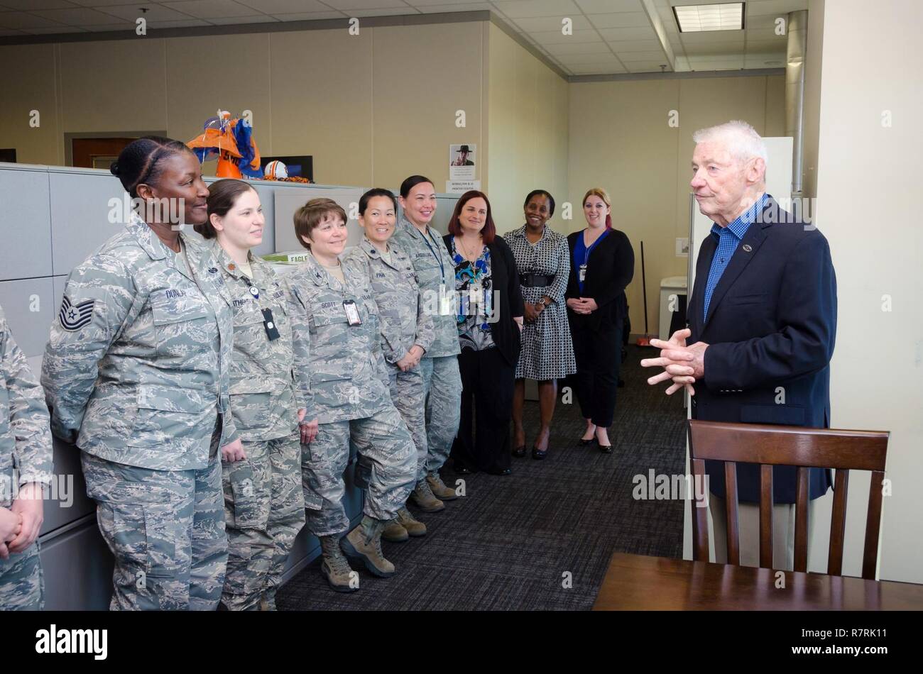 Chief master sergeant age hi-res stock photography and images - Alamy