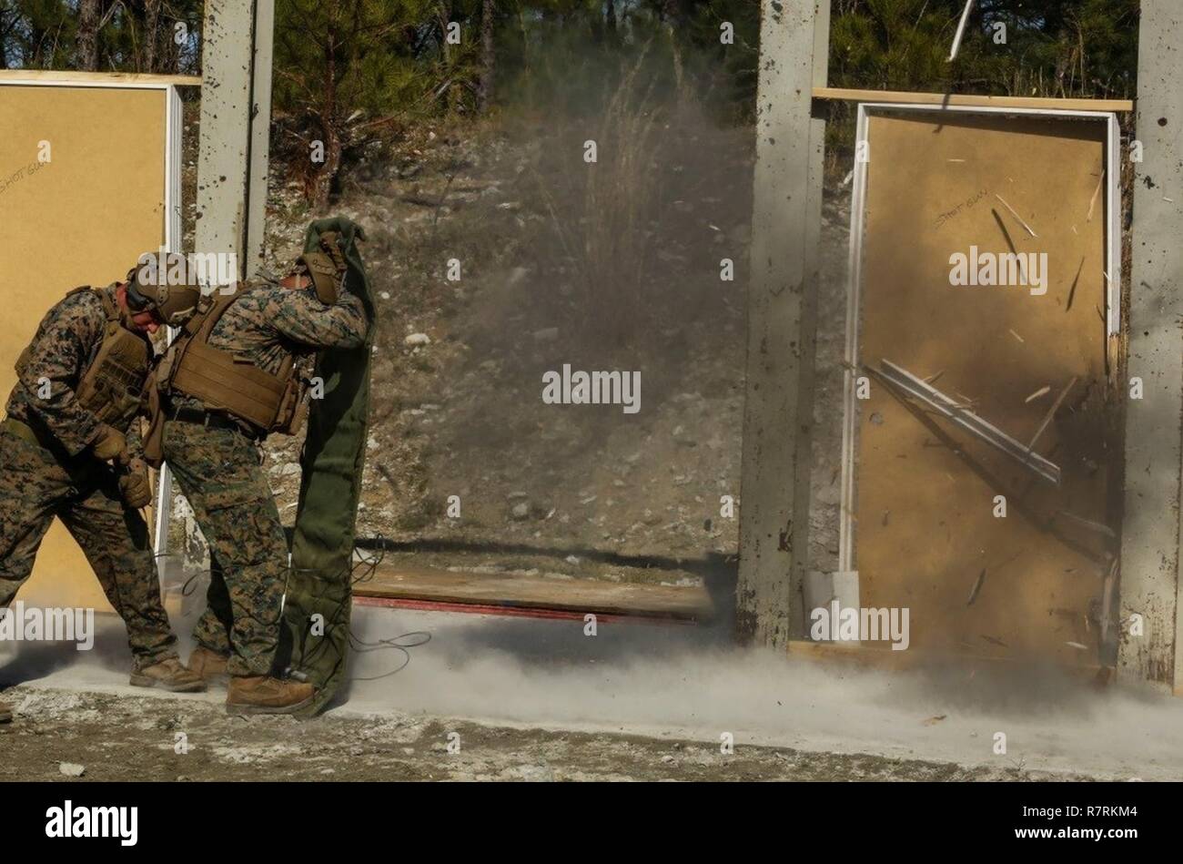 Explosive breaching charge hi-res stock photography and images - Alamy