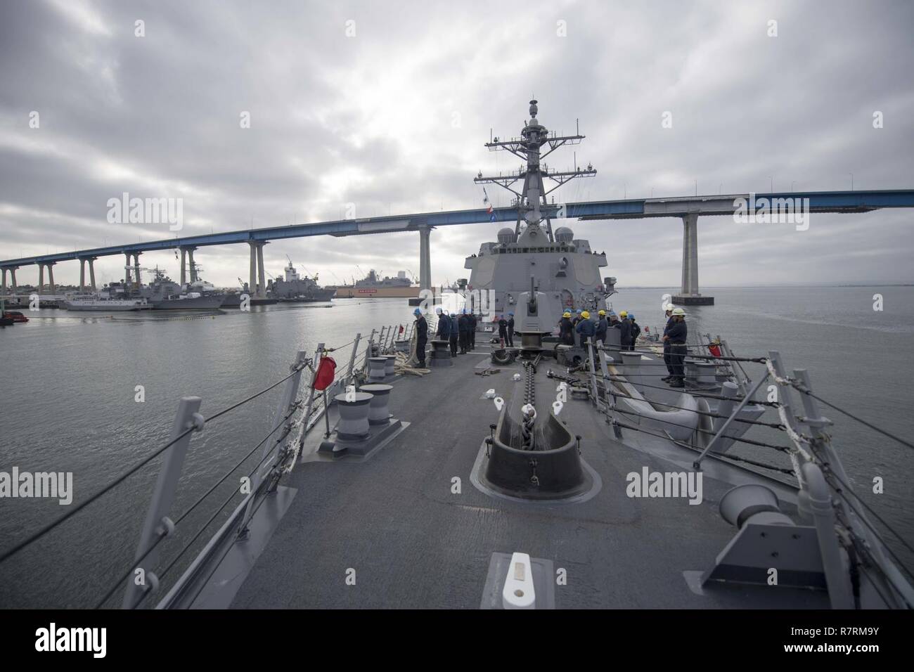 SAN DIEGO (April 3, 2017) The Arleigh Burke-class guided-missile ...