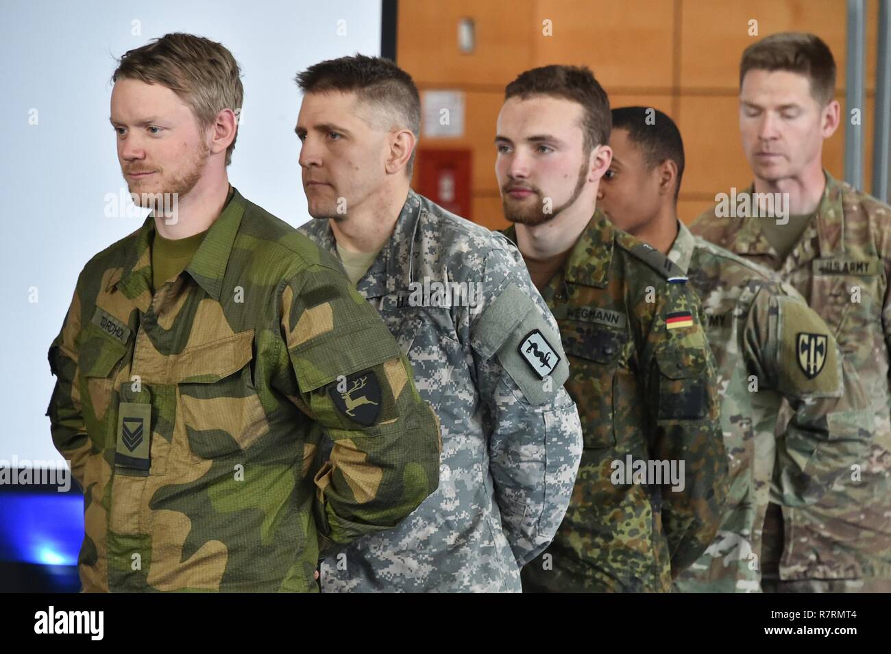 Expert Field Medical Badge Acu