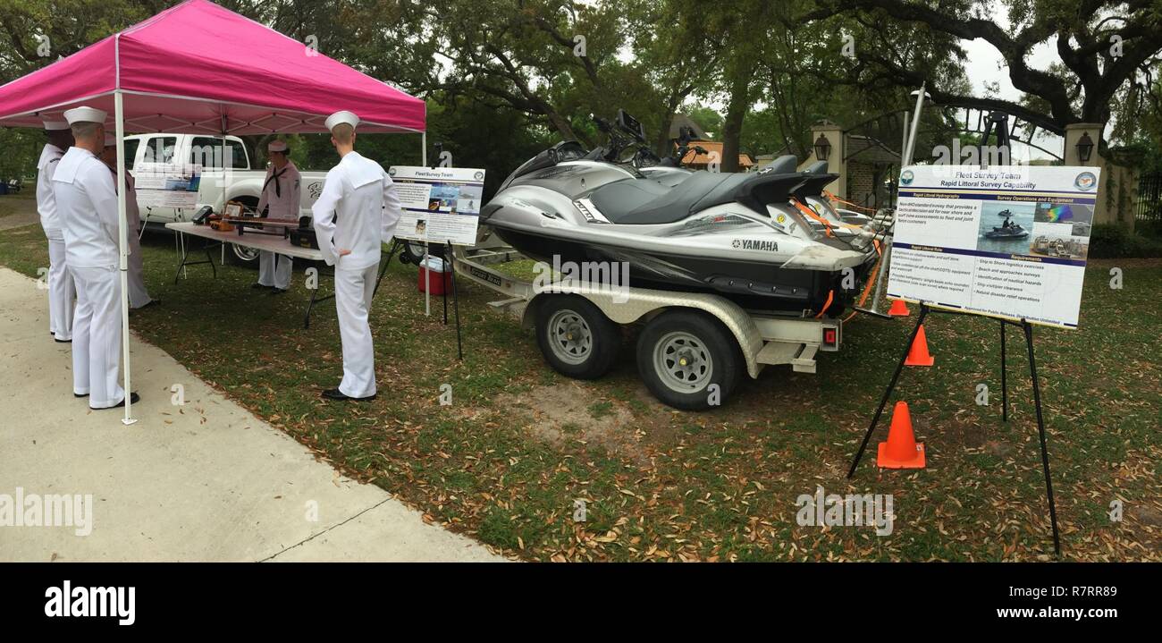 Fleet Survey Team personnel brief the public and other Navy commands on ...