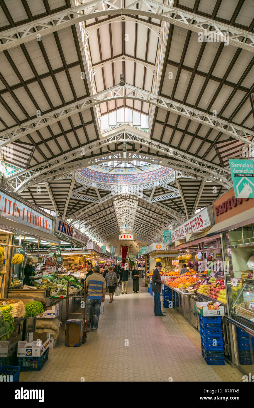 Valencia fish market hi-res stock photography and images - Alamy